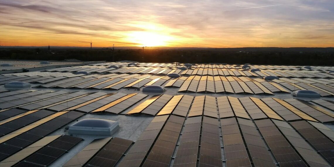 ENVIRIA raises over $200M from BlackRock for renewable Energy Expansion ...